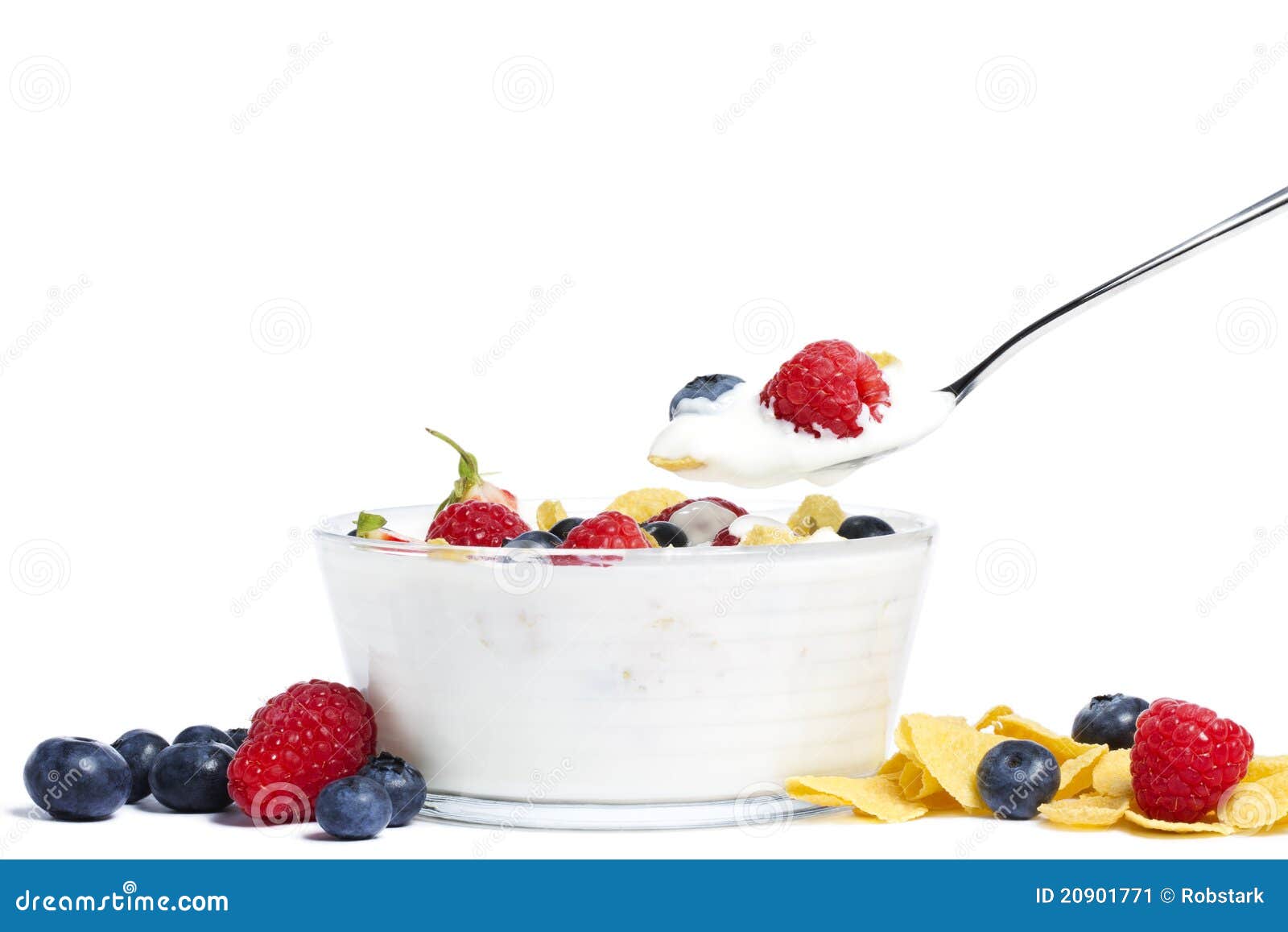 Yoghurt Met Bosbessen, Aardbeien, Frambozen Stock Afbeelding - Image of ...