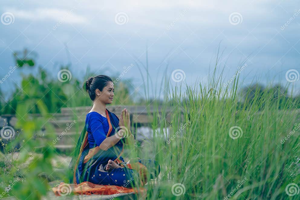 Yogini Doing Asana in an Ancient Temple Stock Photo - Image of peaceful ...