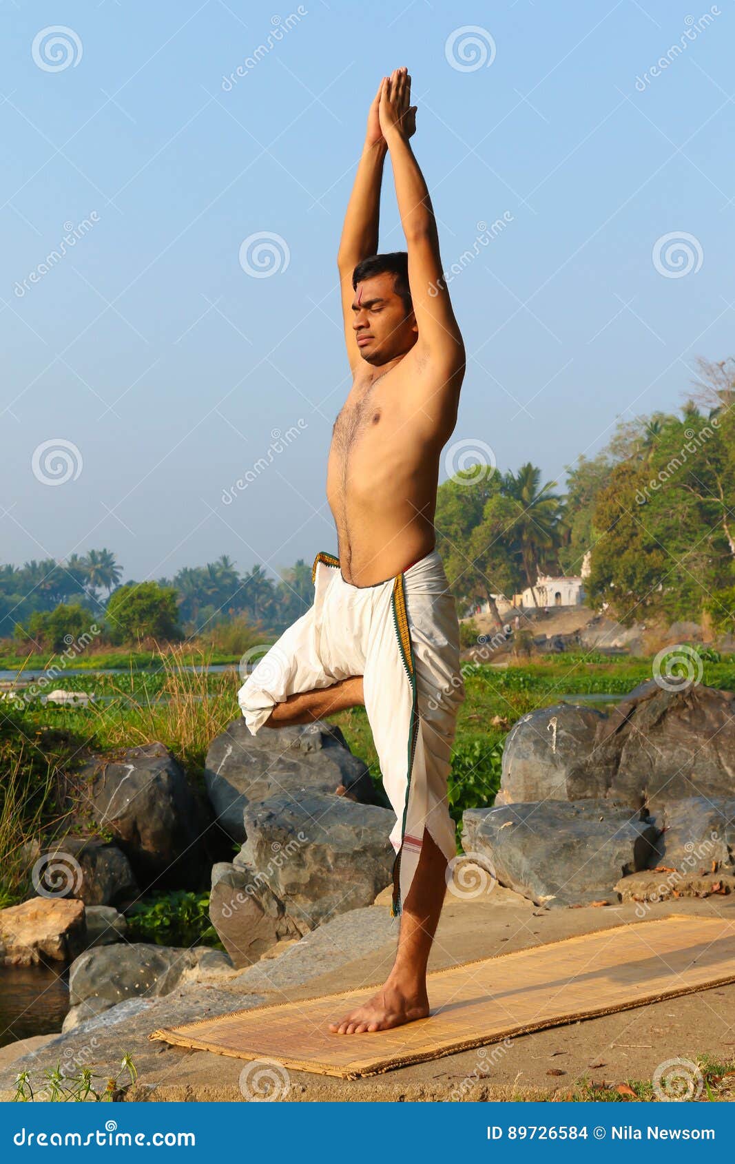 Yogui india foto de archivo. Imagen de indio, piadoso - 89726584