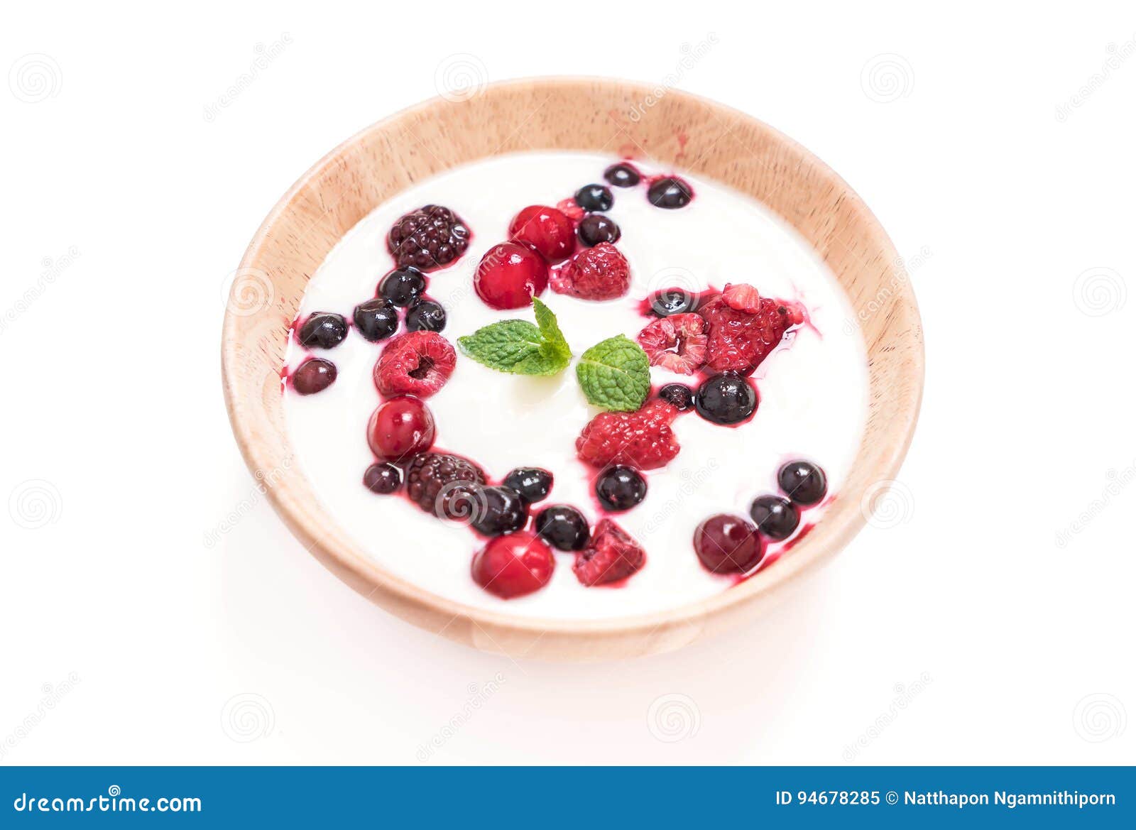 Yogurt with mixed berries stock image. Image of breakfast - 94678285