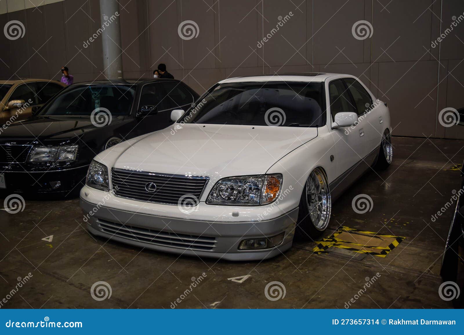 Stanced White Lexus Ls400 Ucf10 In The Elite Showcase Editorial Stock