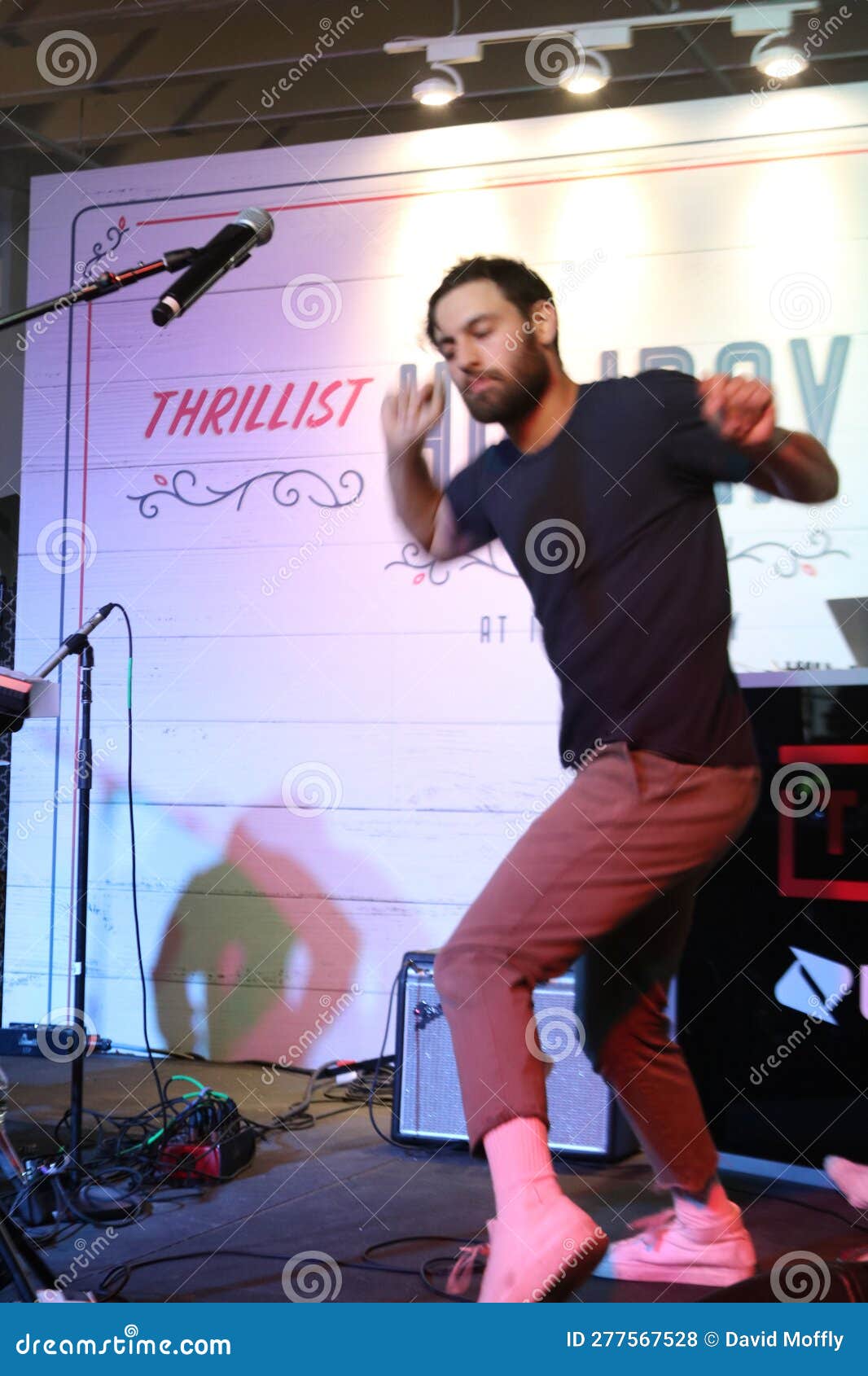Yoke Lore in Session in Brooklyn Editorial Stock Photo - Image of performance, yoke: 277567528