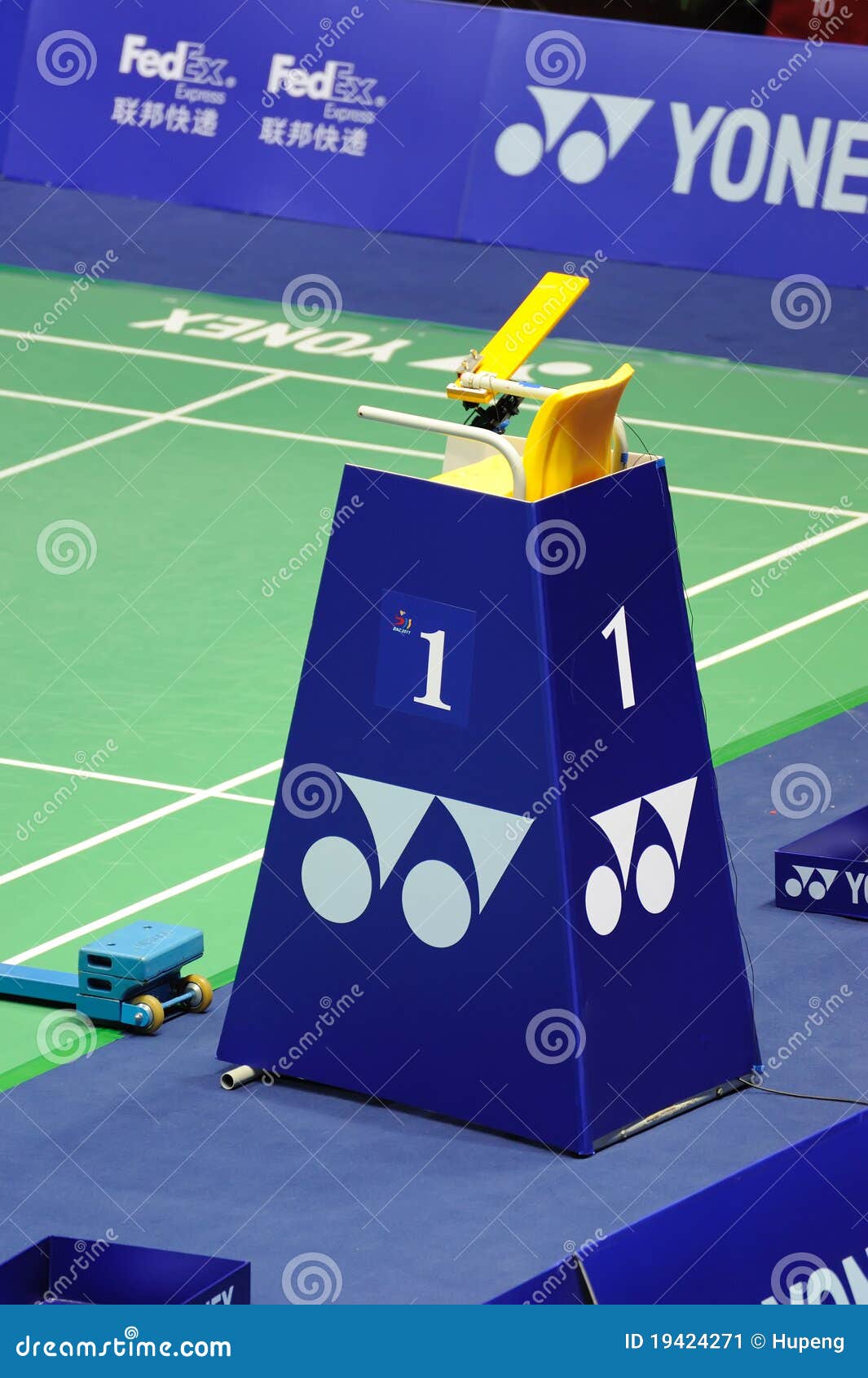 Yonex brand editorial photo. Image of advertisement, badminton - 19424271