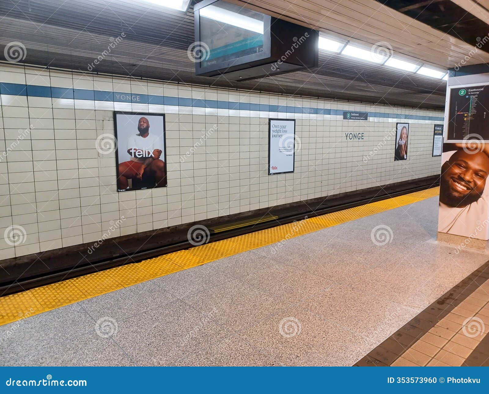 Yonge Subway Station Interior View Editorial Image - Image of light ...