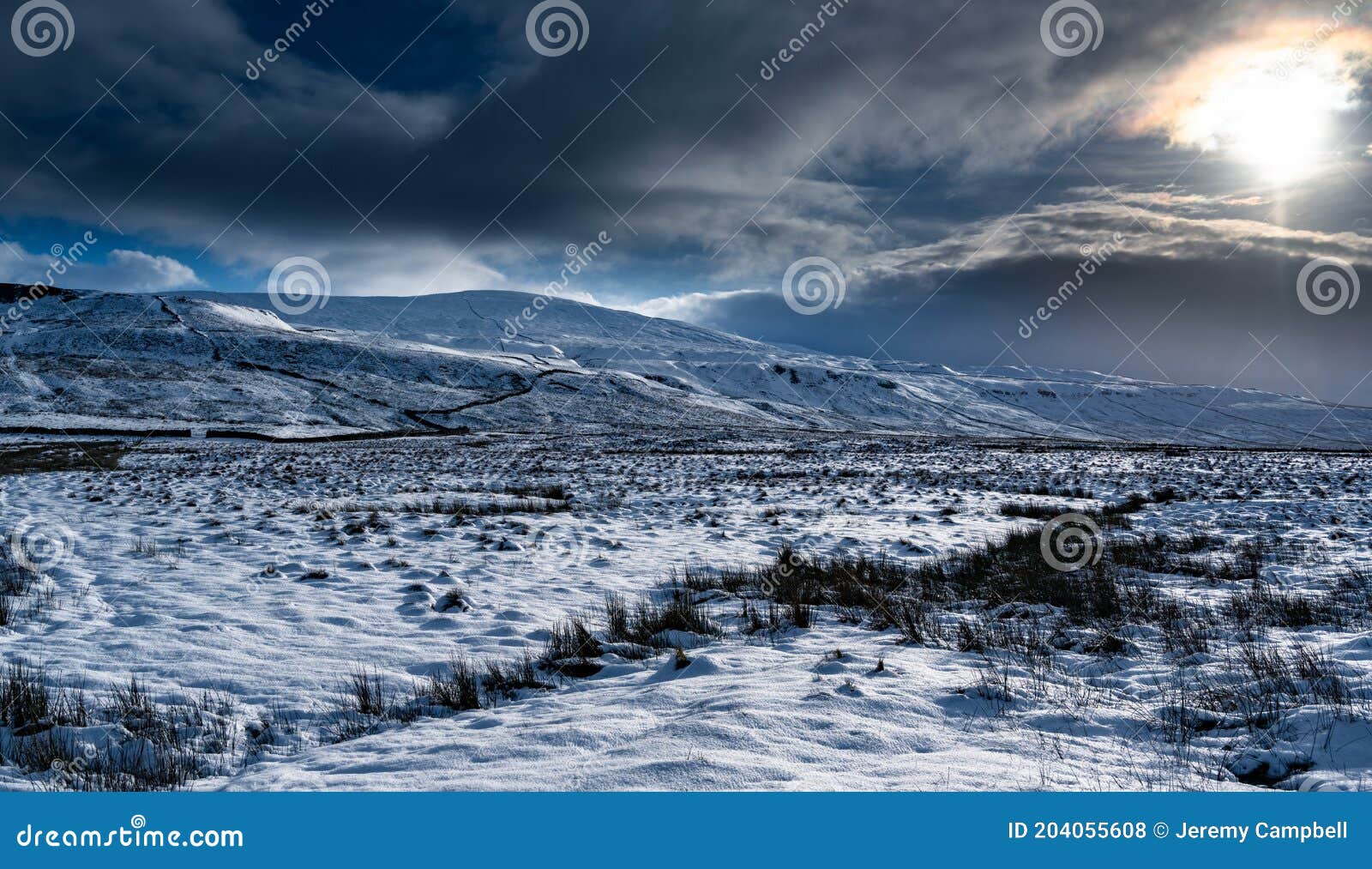 Yorkshire Dales in the Snow Stock Photo - Image of bright, snowy: 204055608