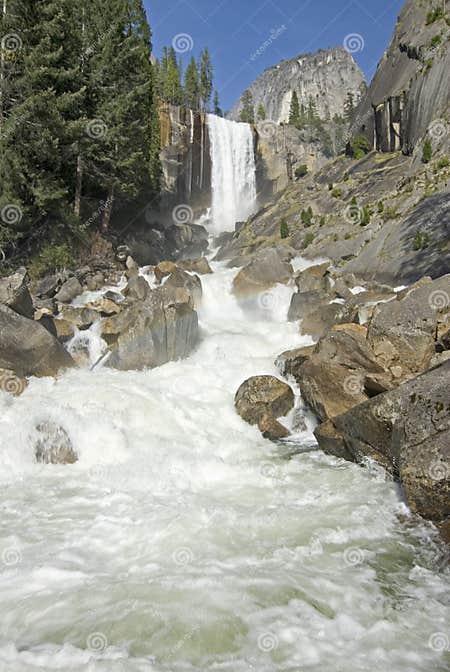 Yosemite chute stock image. Image of landscape, stream - 2437159