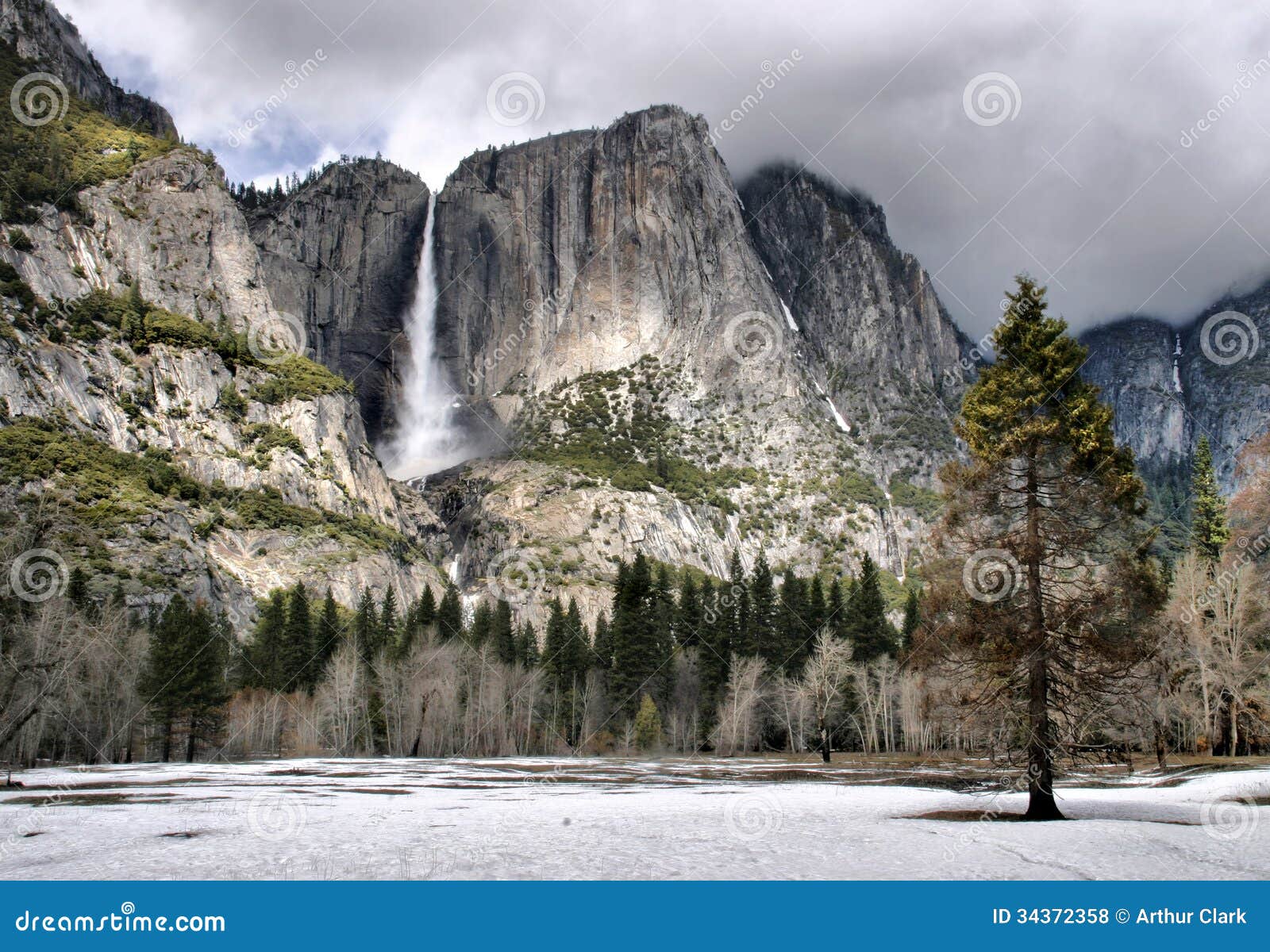 Yosemite Falls in the Winter Stock Photo - Image of vacation ...