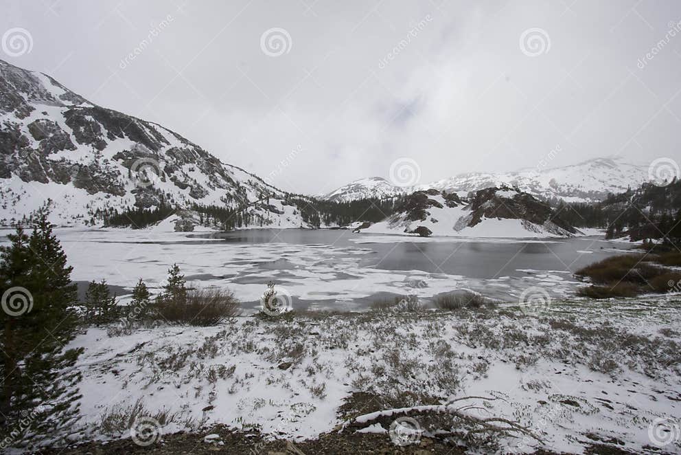 Yosemite - Tioga Pass stock image. Image of winter, lake - 5311125