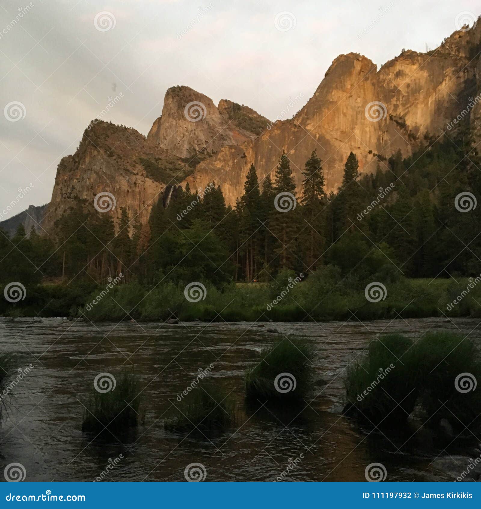 The Yosemite Valley and the Merced River Stock Photo - Image of calming ...