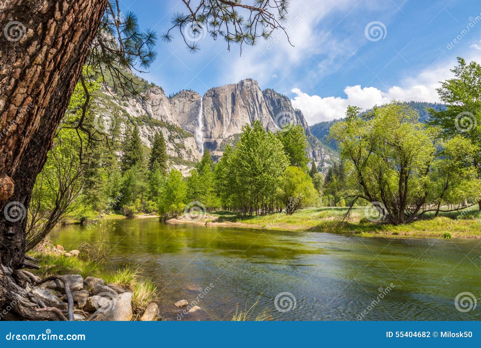 Yosemite Valley Wih Merced River and Yosemite Upper Fall Stock Photo ...