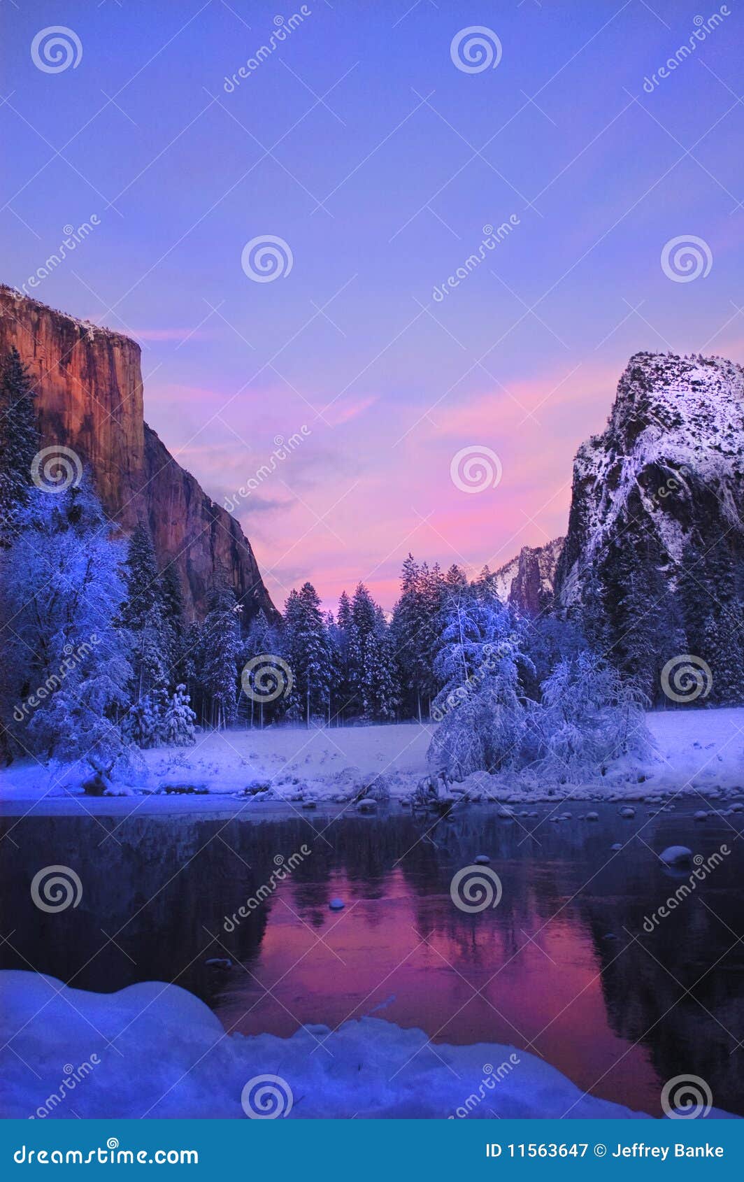 Yosemite valley in winter stock image. Image of merced - 11563647
