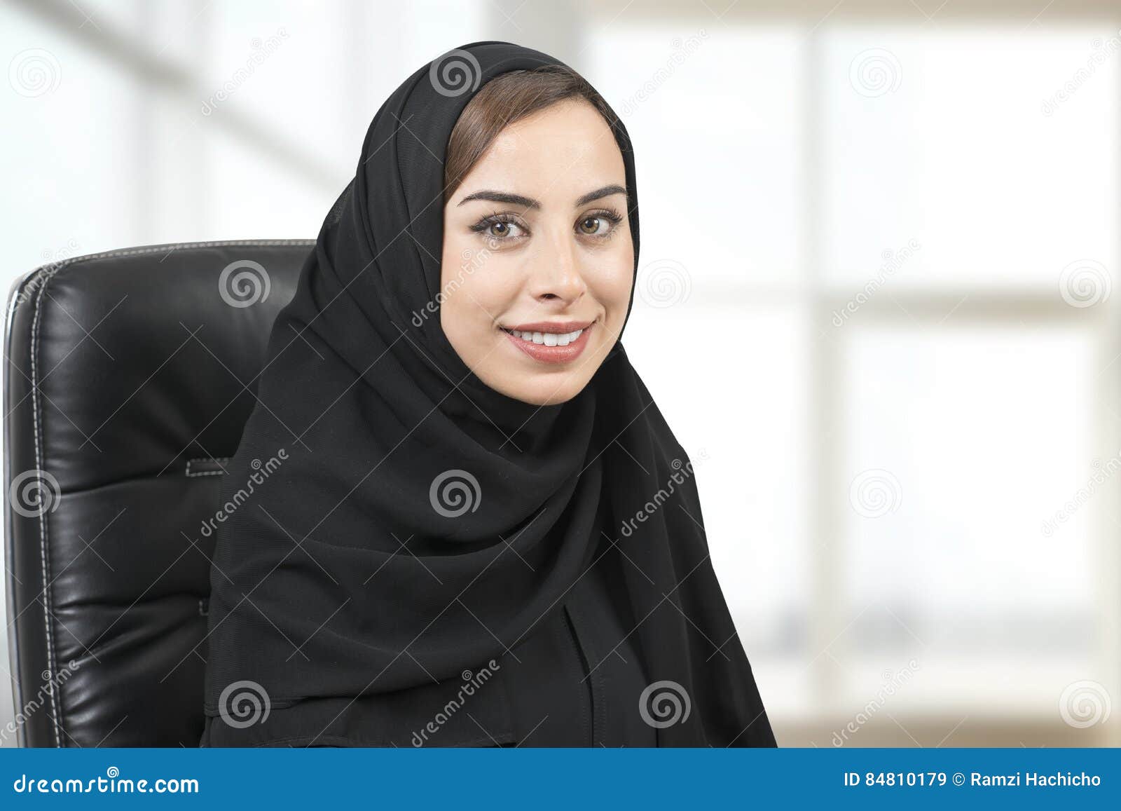 Young Arabian Businesswoman in Office Stock Image - Image of desk ...