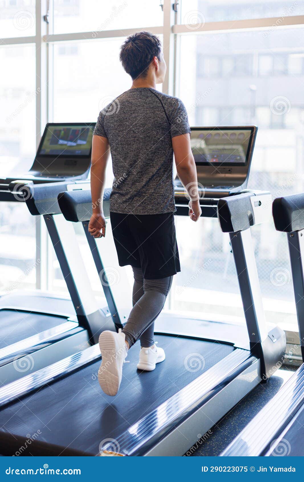 Walking on treadmill stock image. Image of cardiovascular - 290223075
