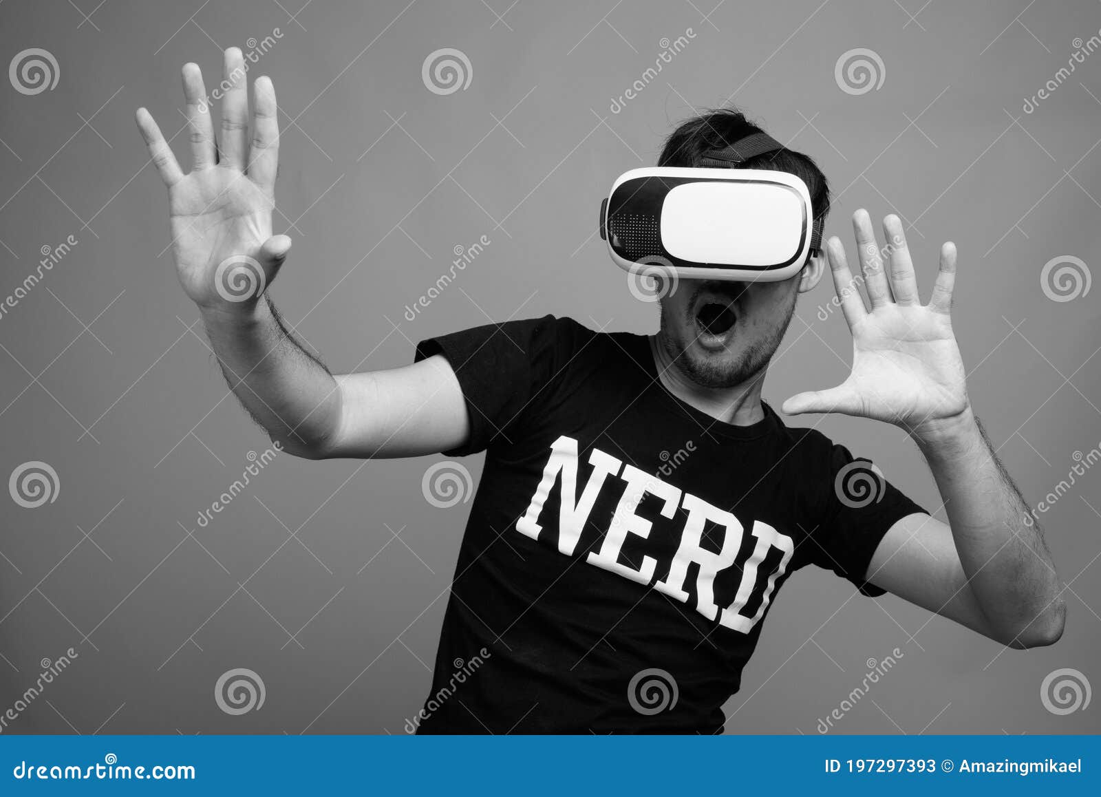 Young Asian Nerd Man Using Virtual Reality Headset Stock Image - Image ...