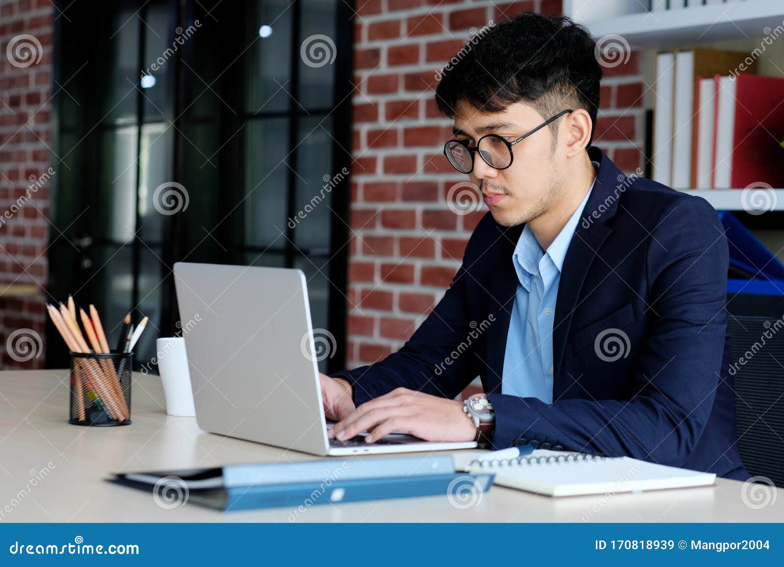 Young Asian Office Man Struggle with Computer, Frustrated Asian ...