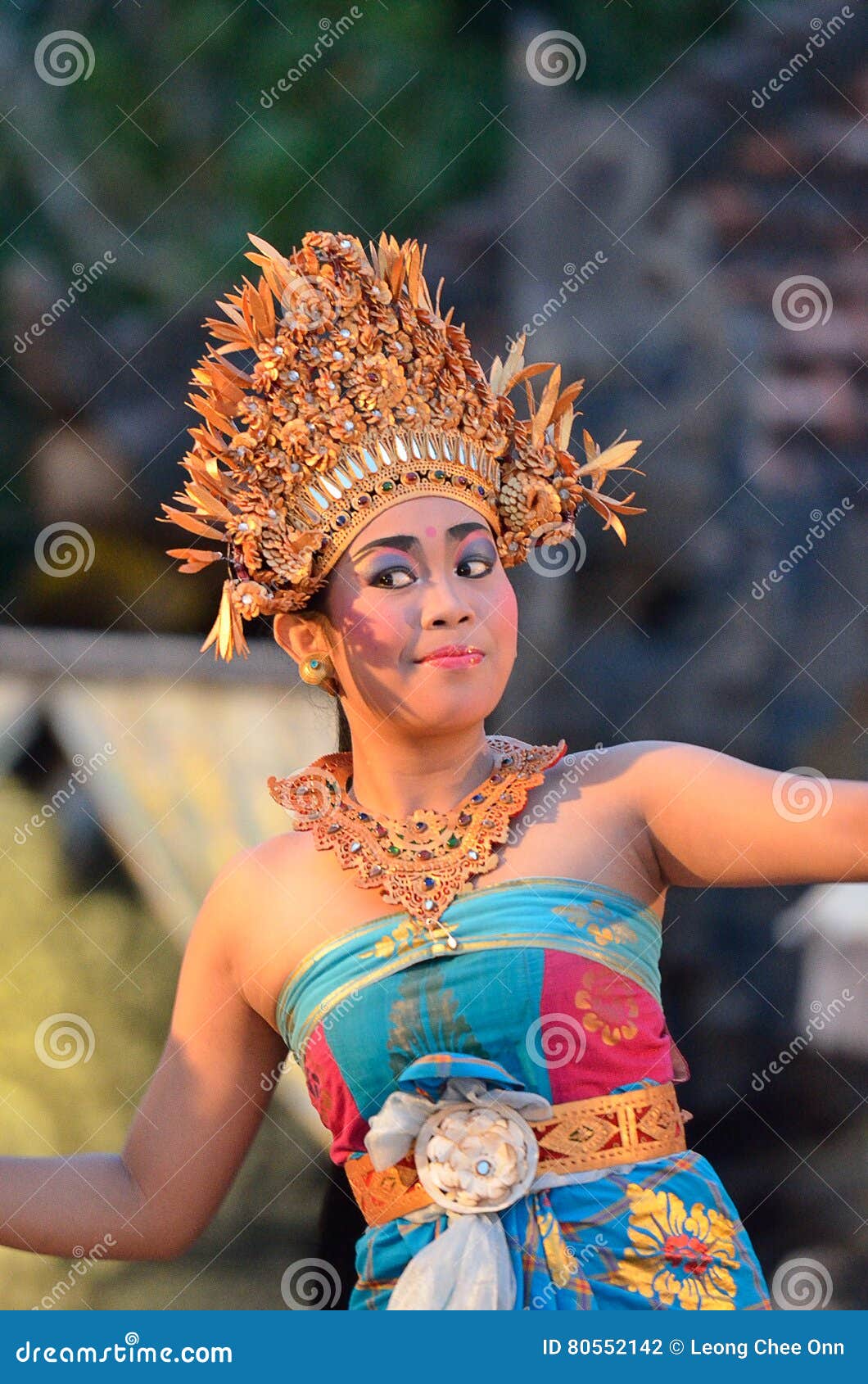 Young Balinese Female Dancer Performing Traditional Dance Editorial ...