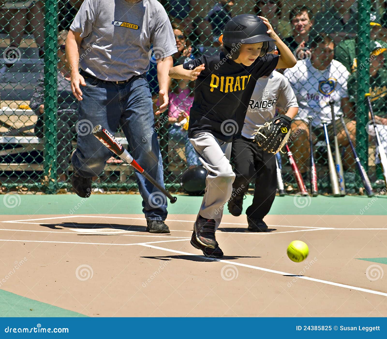 Young Batter Running To First Base Editorial Image - Image of batter ...