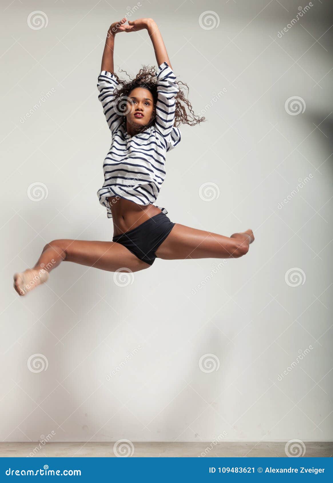 Young Beautiful Dancer Jump in a Studio Stock Image - Image of movement ...