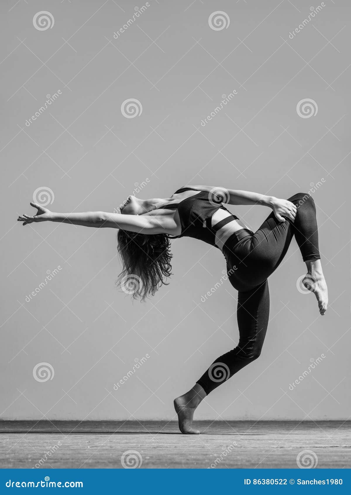Young Beautiful Dancer Posing in Studio Stock Photo - Image of dancing ...