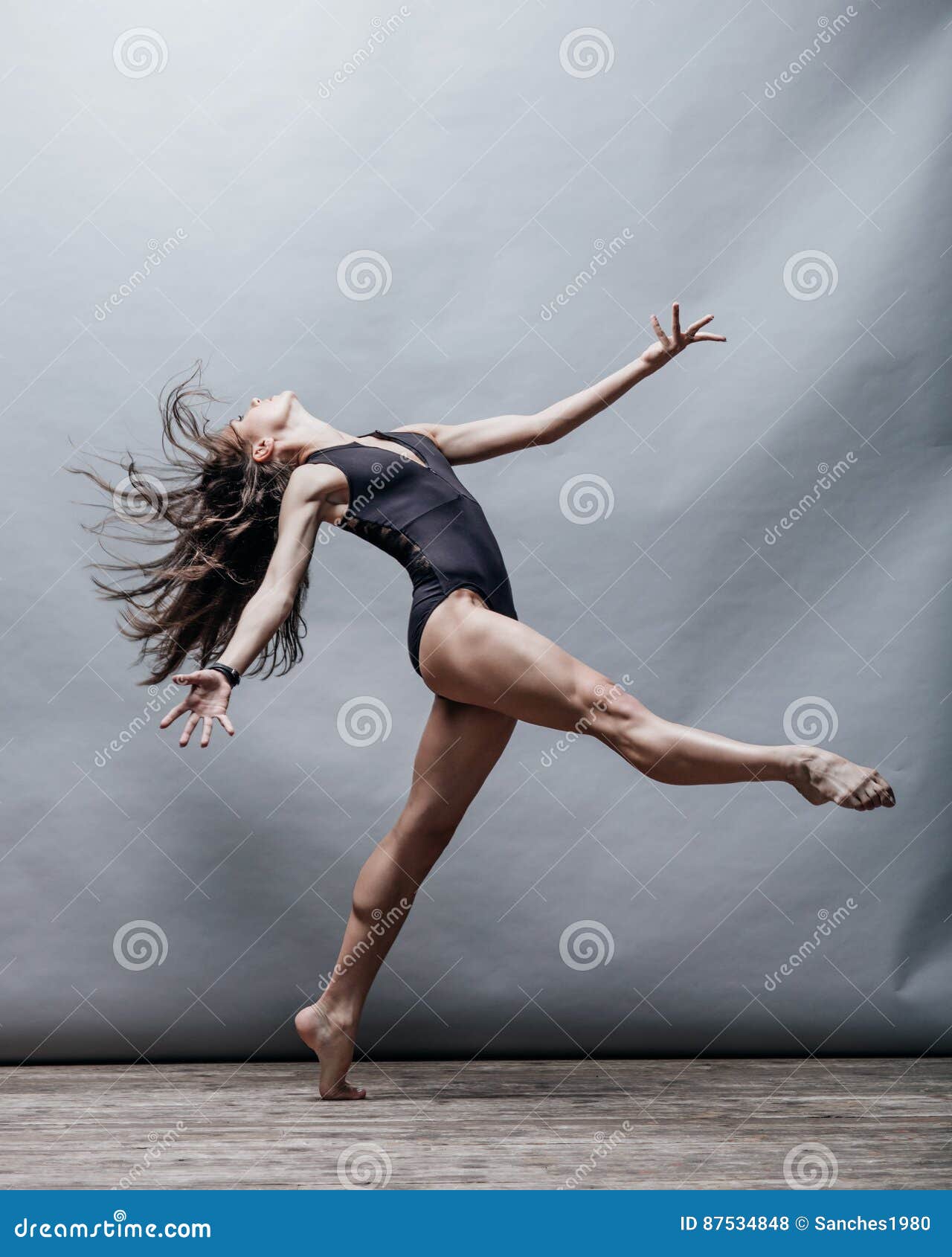 Young Beautiful Dancer Posing in Studio Stock Photo - Image of female ...