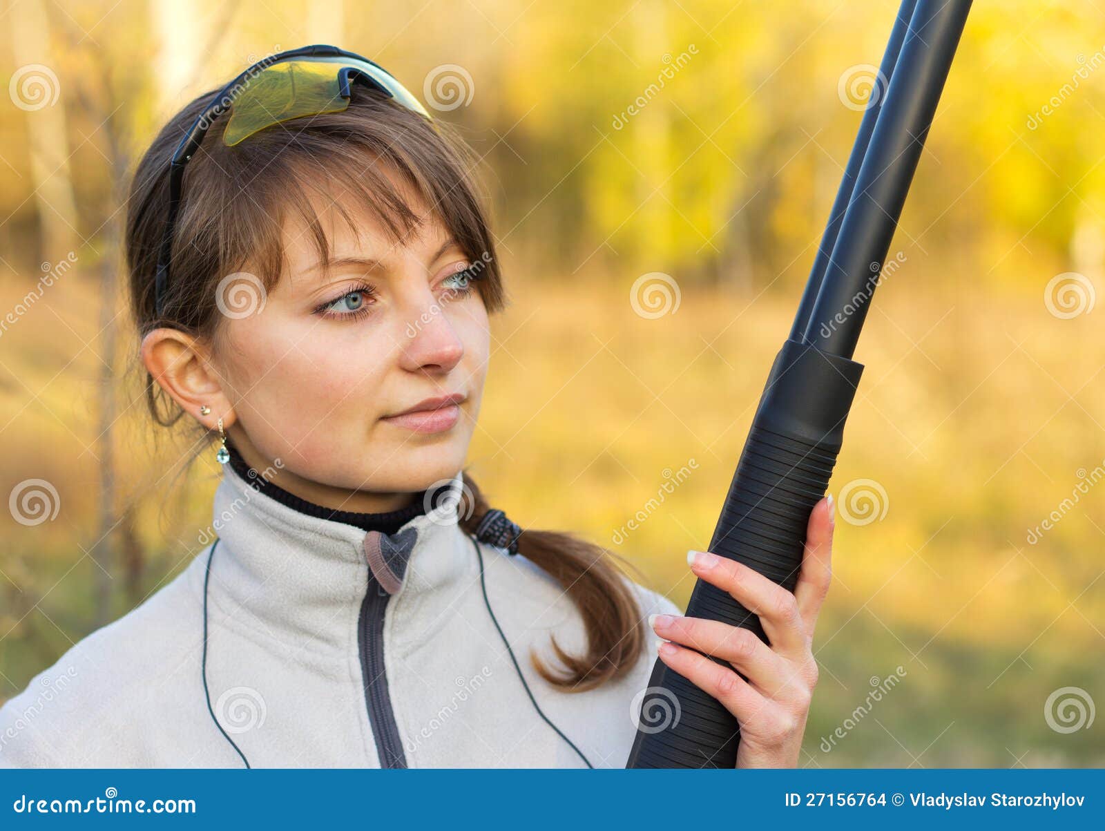 Young Beautiful Girl with a Shotgun Stock Photo - Image of jeans, armed ...