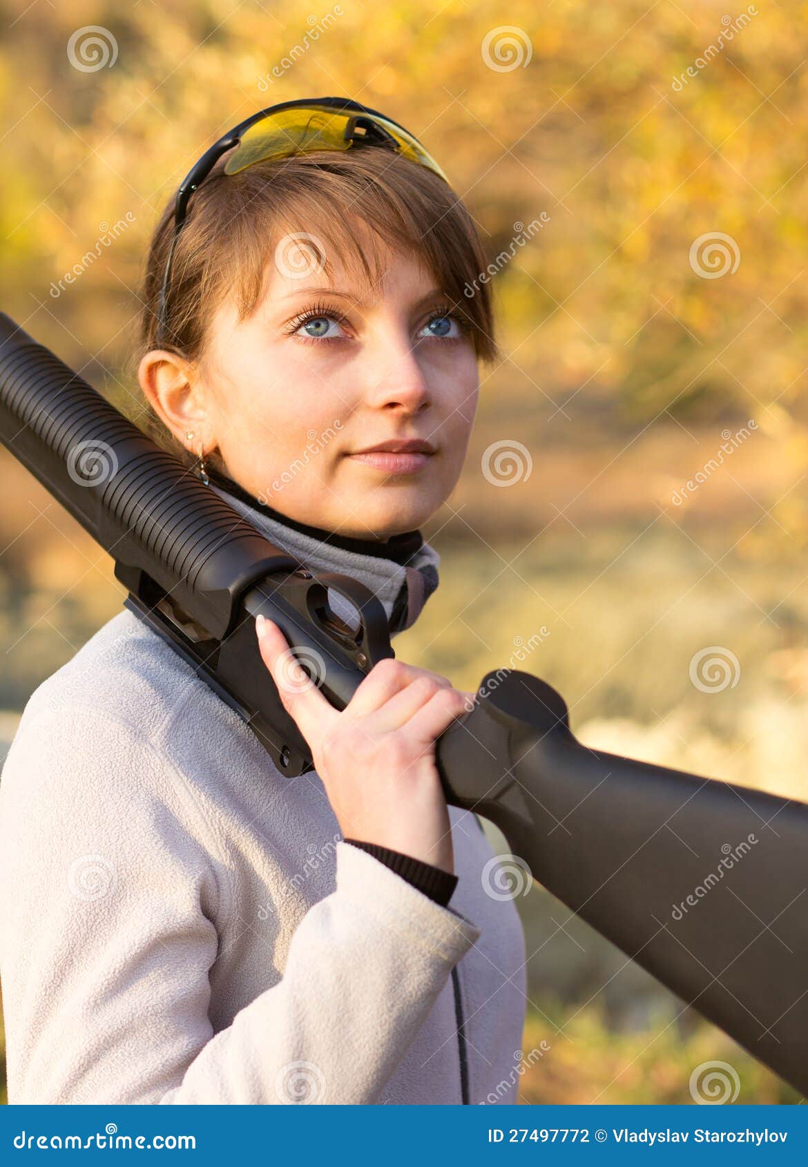 Young Beautiful Girl with a Shotgun Stock Photo - Image of girl, hunt ...