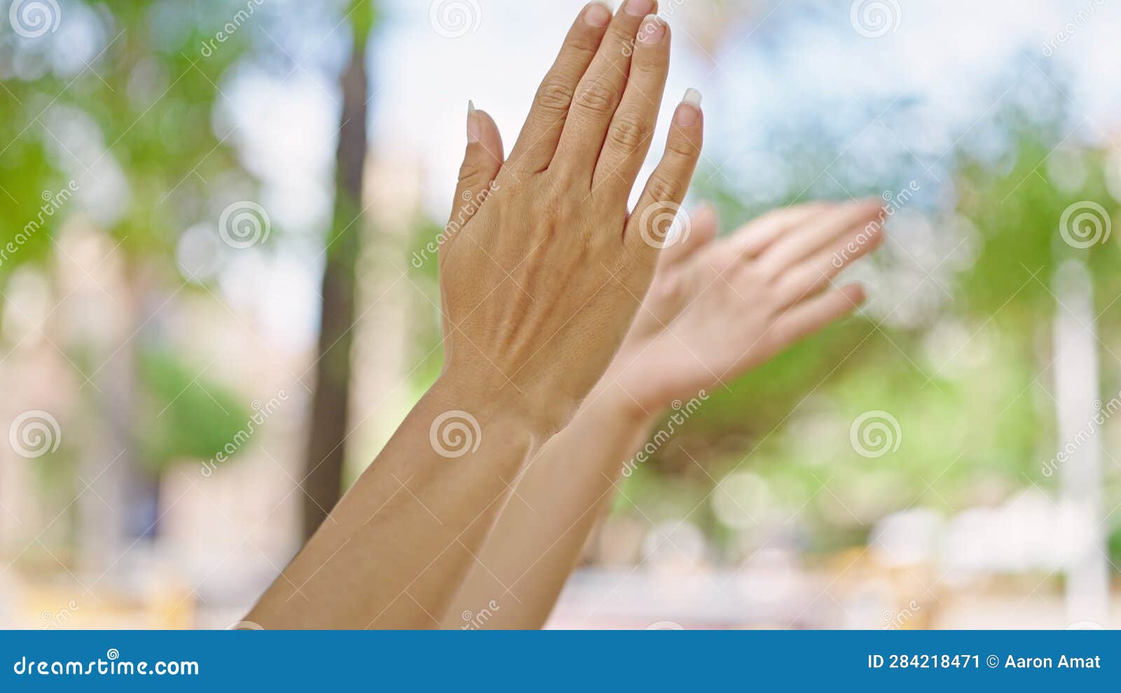 Young Beautiful Hispanic Woman Clapping Applause at Park Stock Video ...