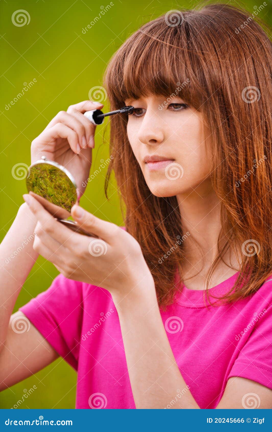 Young Beautiful Woman Making Stock Photo - Image of belle, maquillage ...