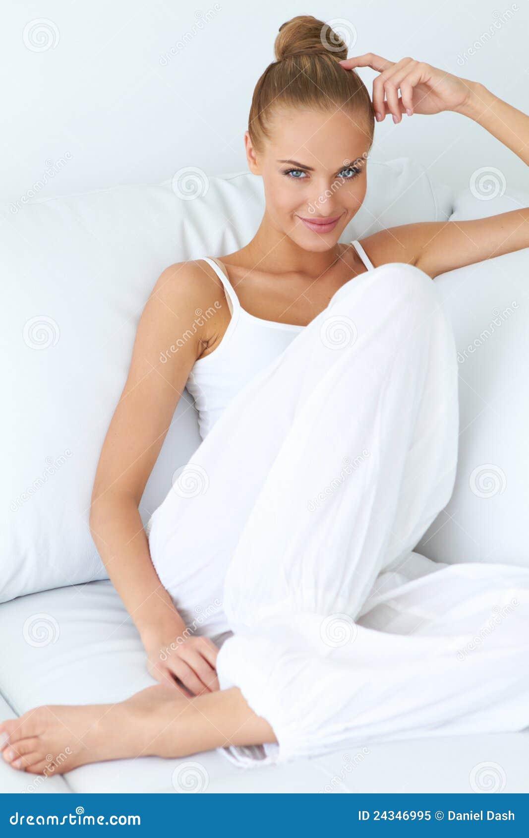 Young Beautiful Woman Sitting on Couch Stock Image - Image of ... Young Beautiful Woman Sitting on Couch Stock Image - Image of ...