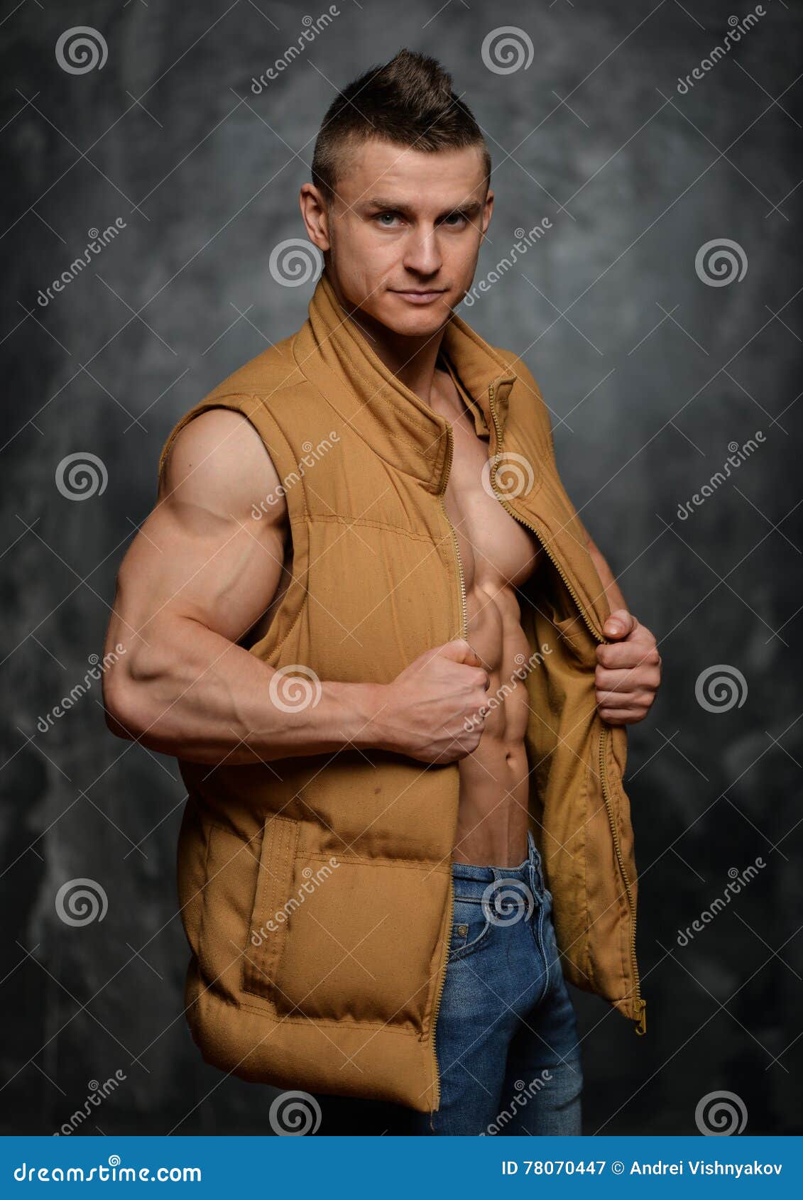 Young bodybuilder stock image. Image of confidence, build - 78070447