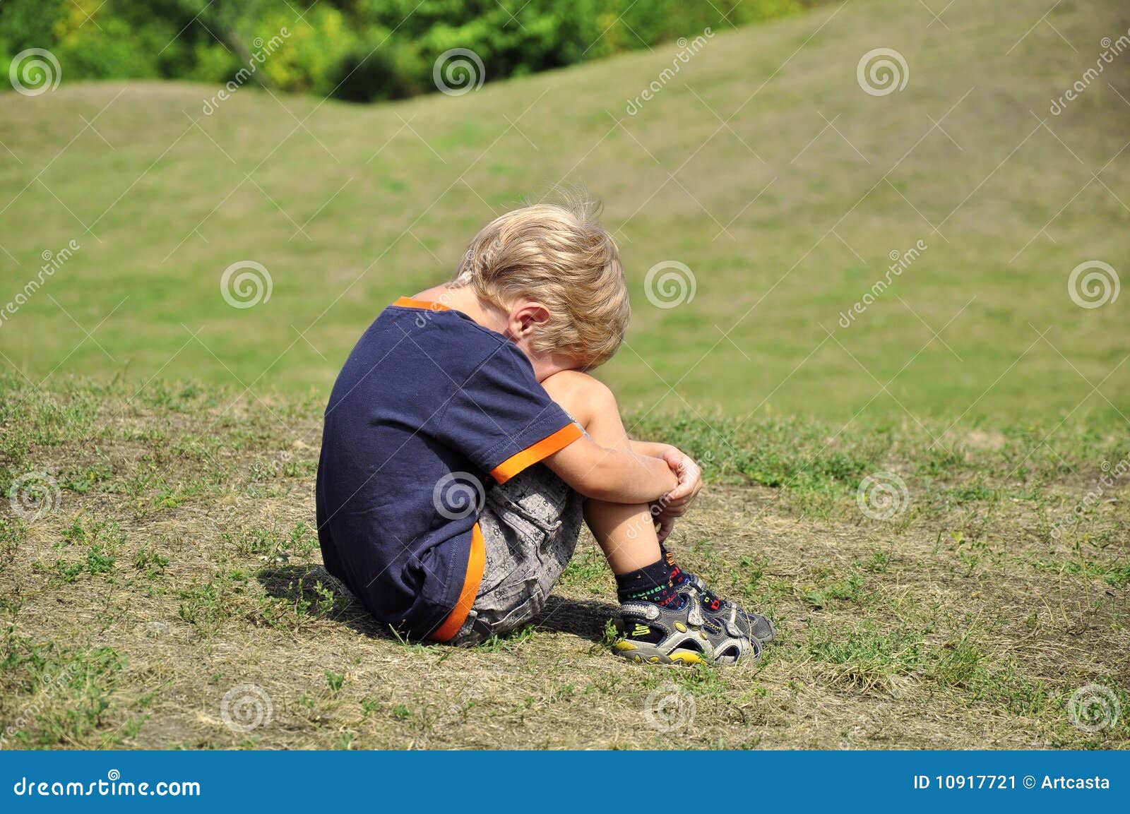 Young boy crying stock image. Image of crying, emotion - 10917721