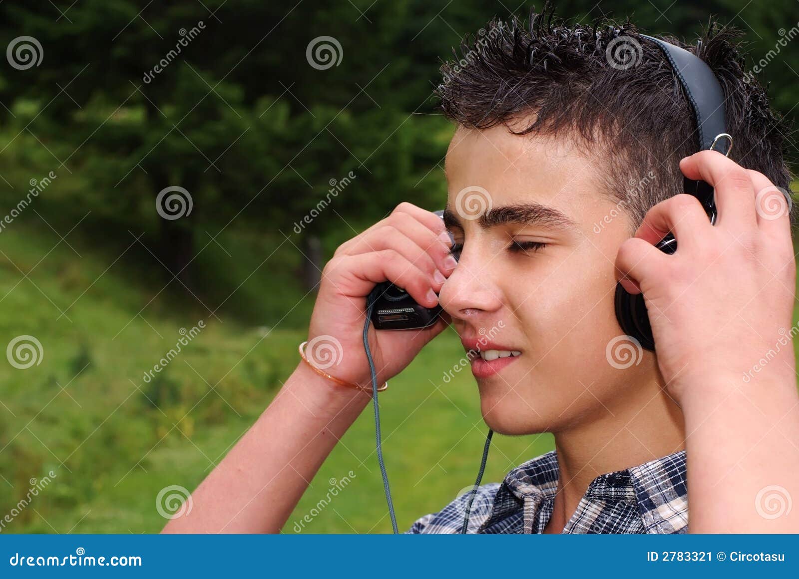 Young boy enjoying music stock image. Image of face, relaxation - 2783321