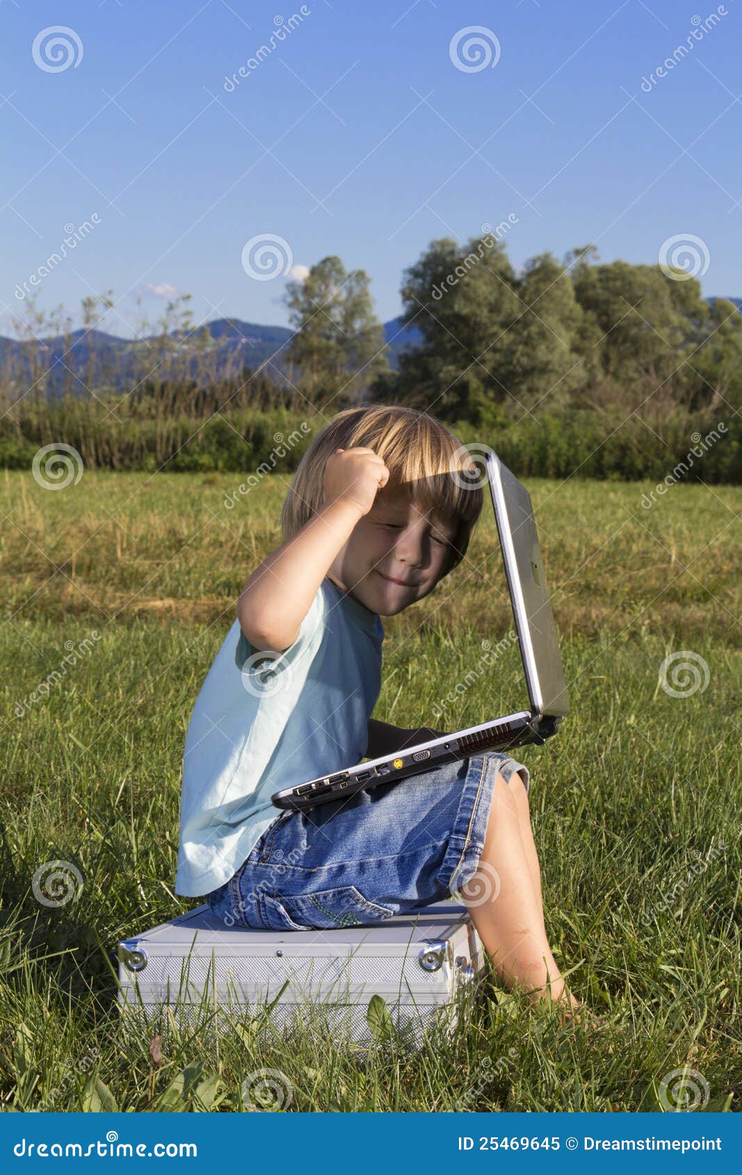 Young boy with notebook stock image. Image of small, meadow - 25469645