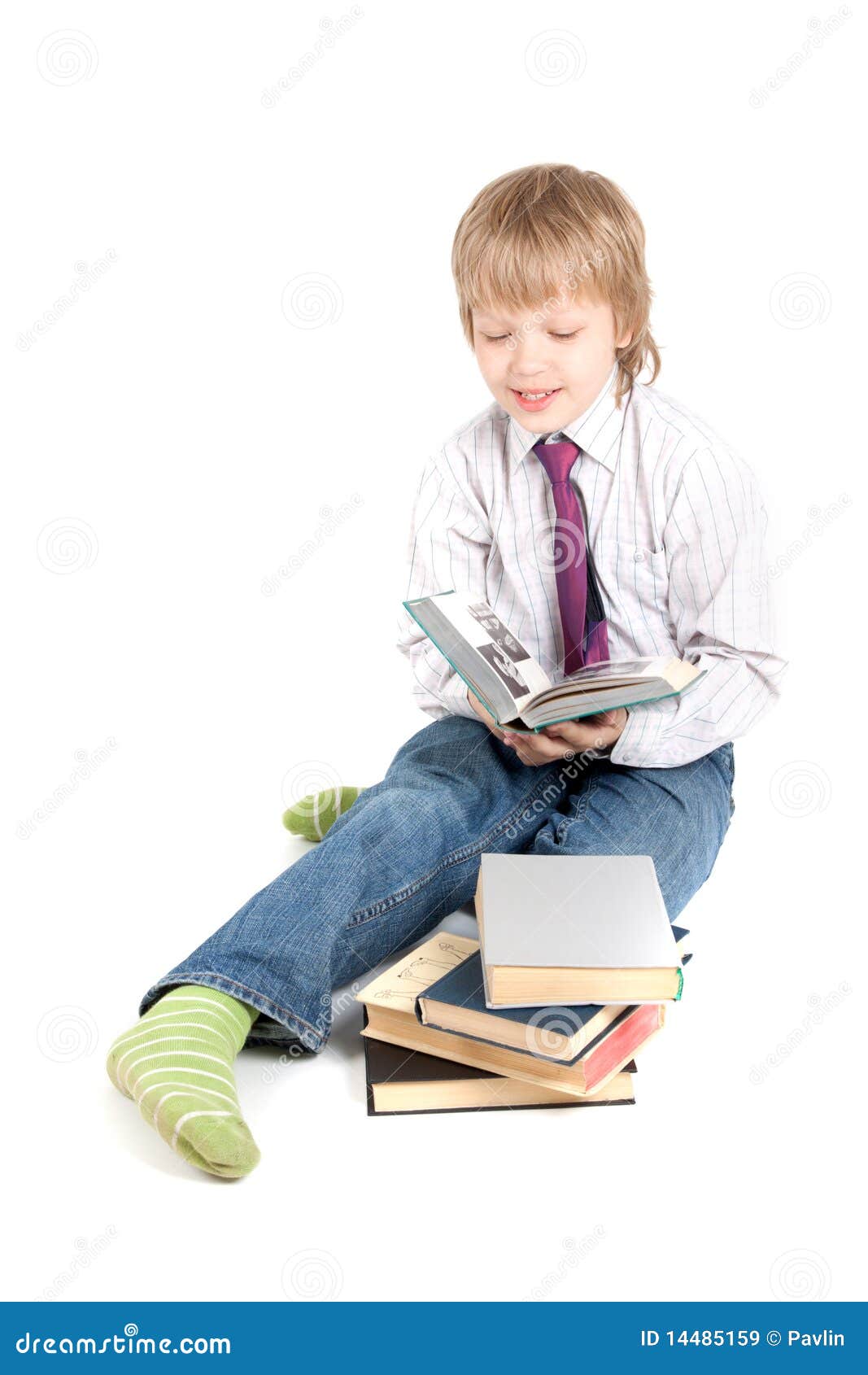 Young boy reading book stock image. Image of contemplation - 14485159