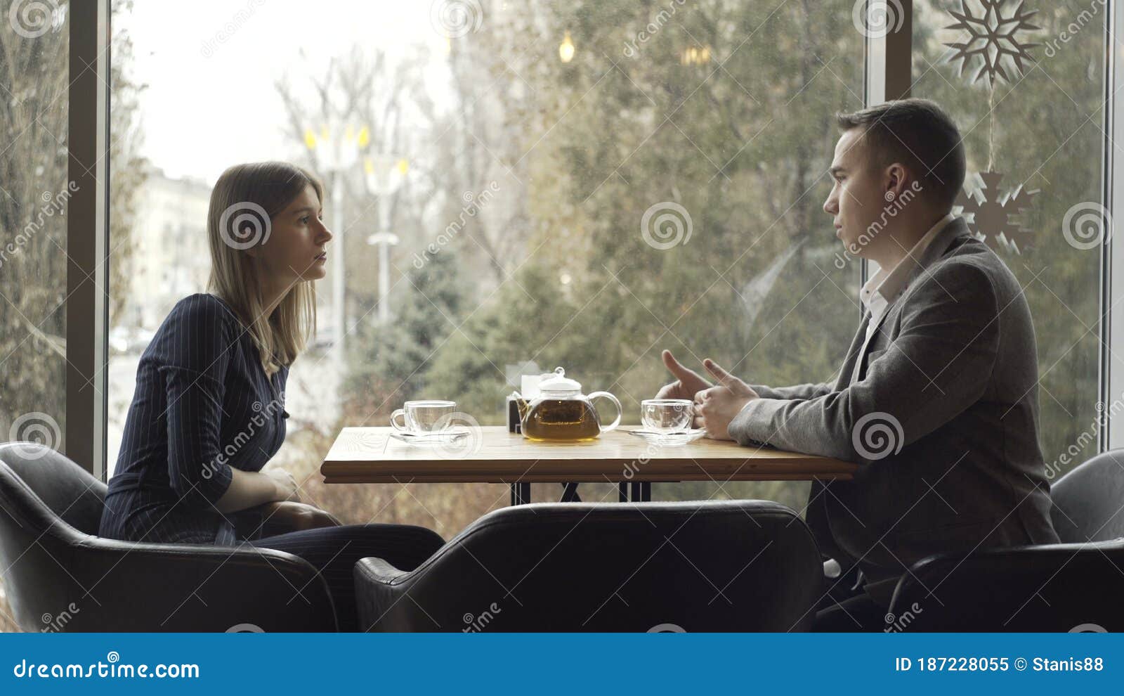 Young Business People Discussion Business in Cafe Stock Image - Image ...