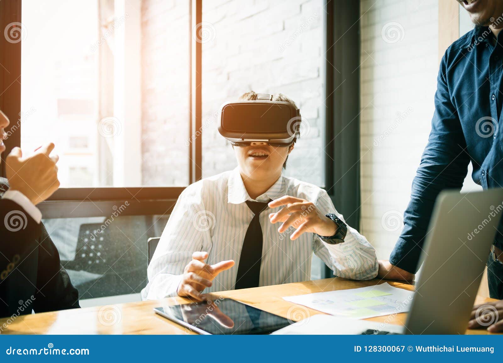 Young Business People Testing Virtual Reality VR Headset Techno Stock ...