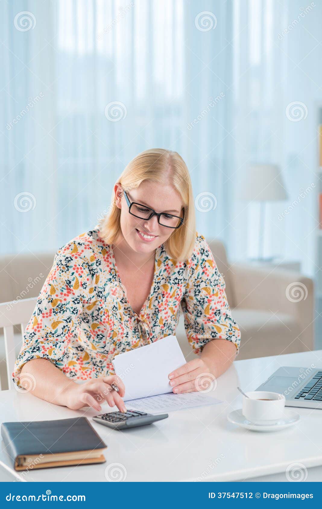 Young counter stock photo. Image of ballpoint, counting - 37547512
