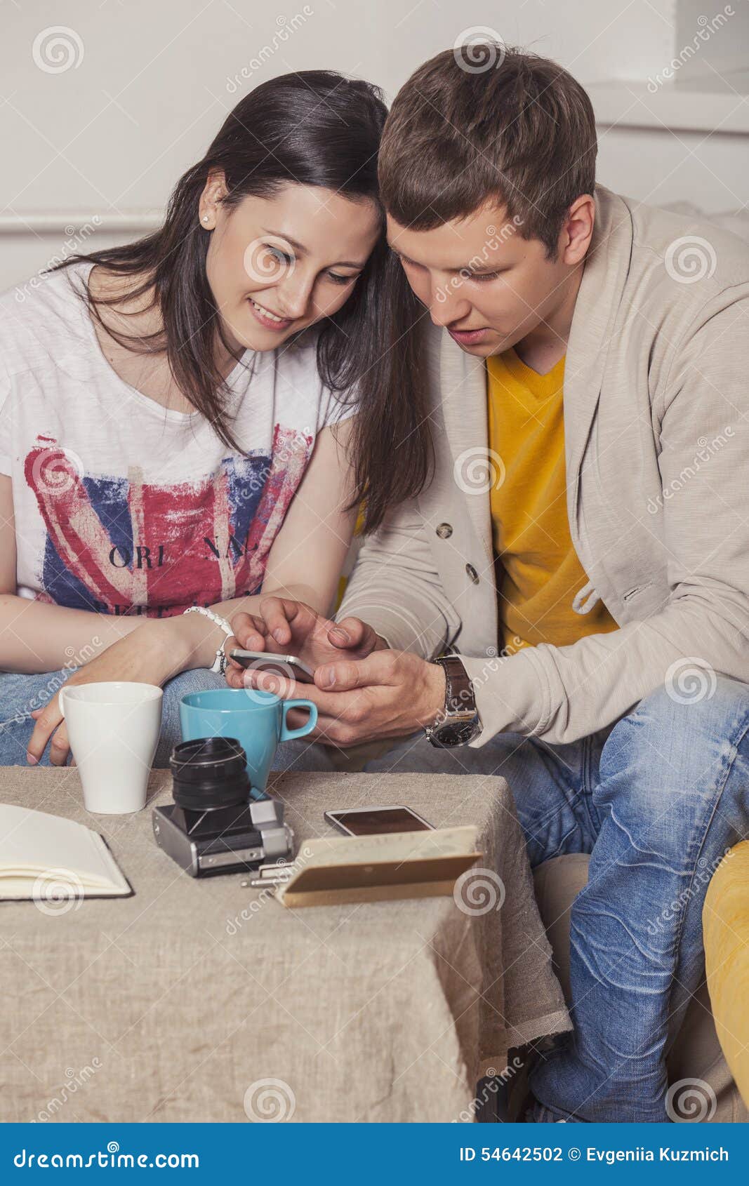 Young Couple Drinking Tea in the Discussion of Ideas Stock Photo ...