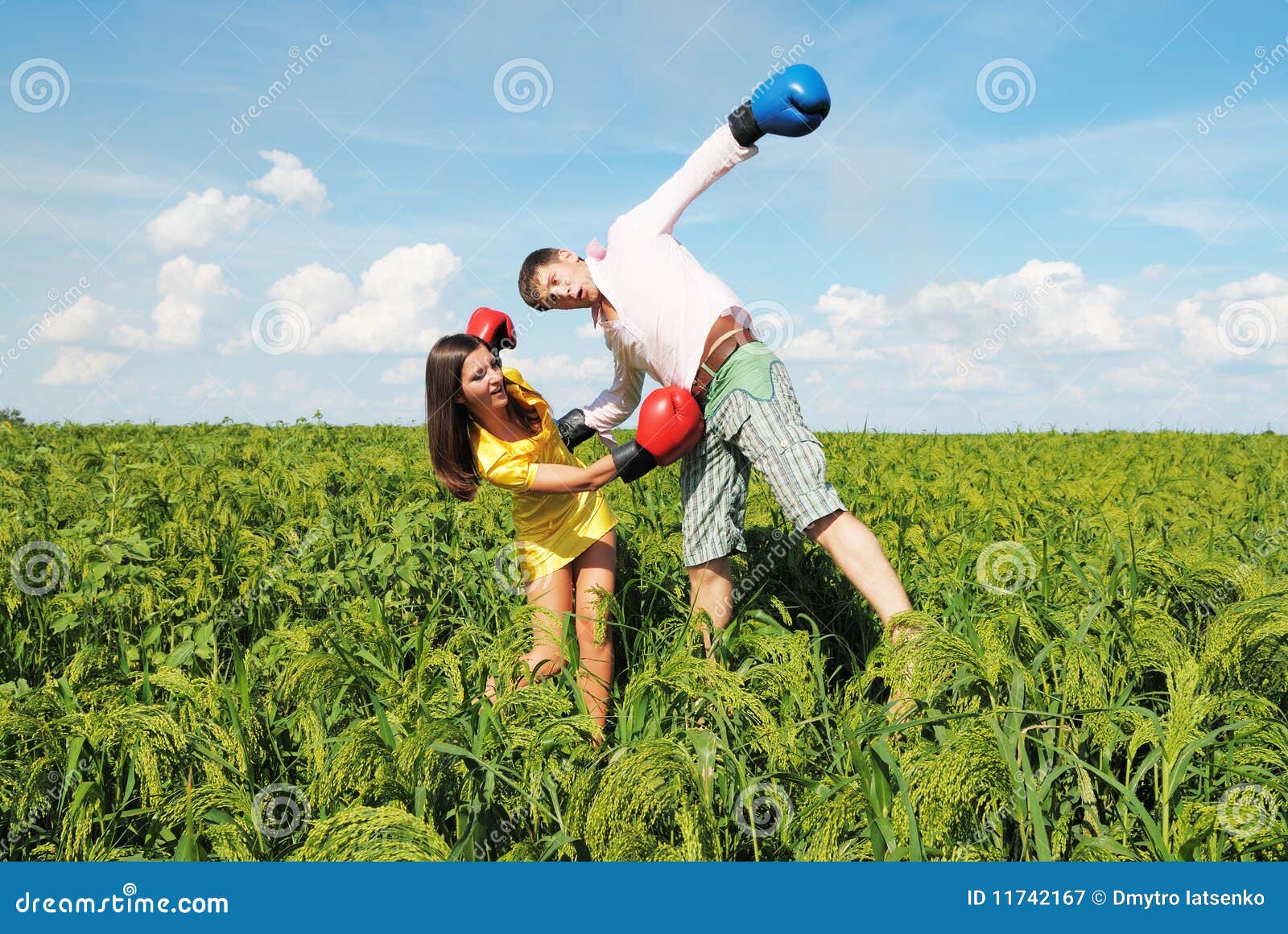 Young couple at odds stock image. Image of conflict, concepts - 11742167