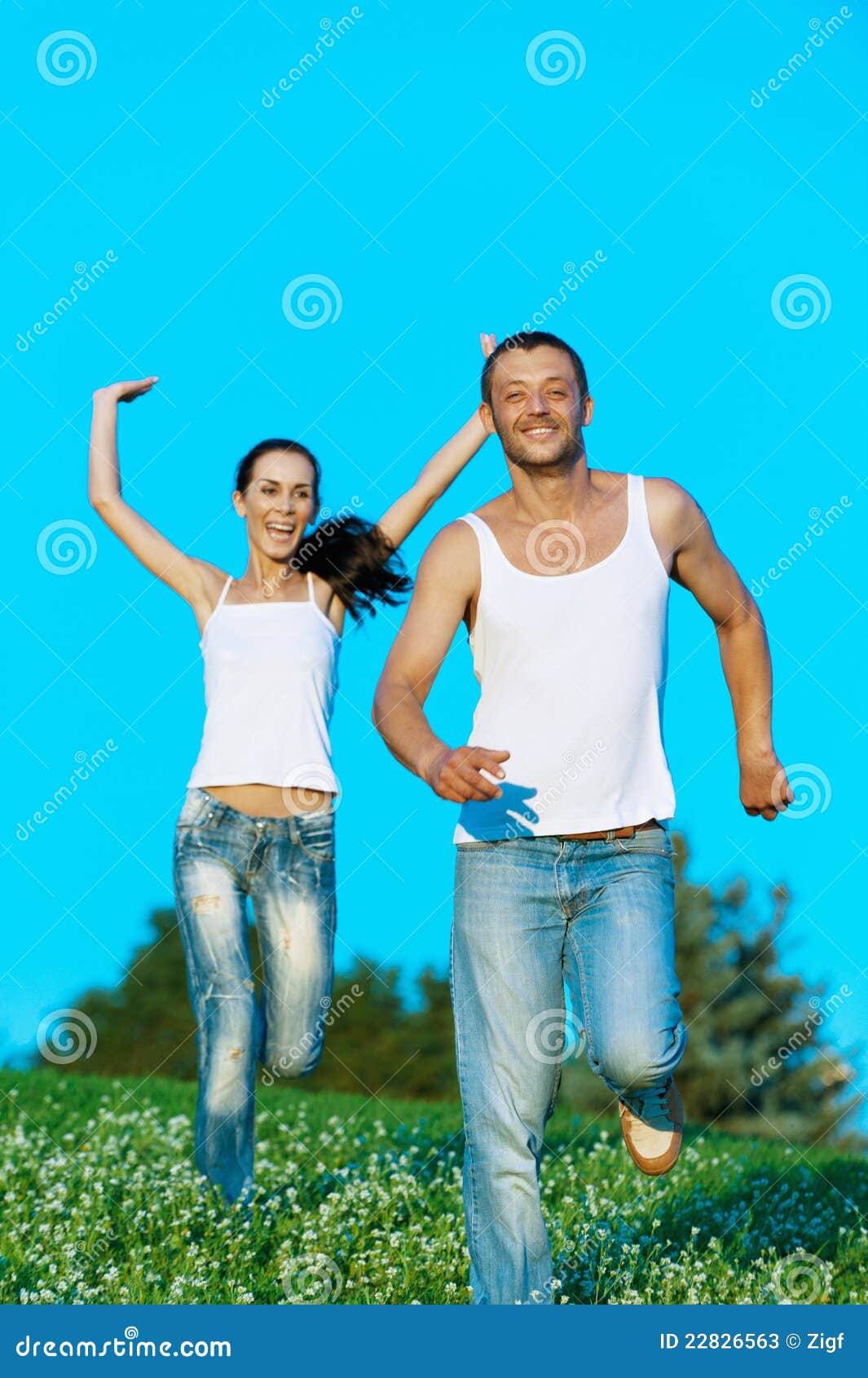 Young couple run stock image. Image of girlfriend, friends - 22826563
