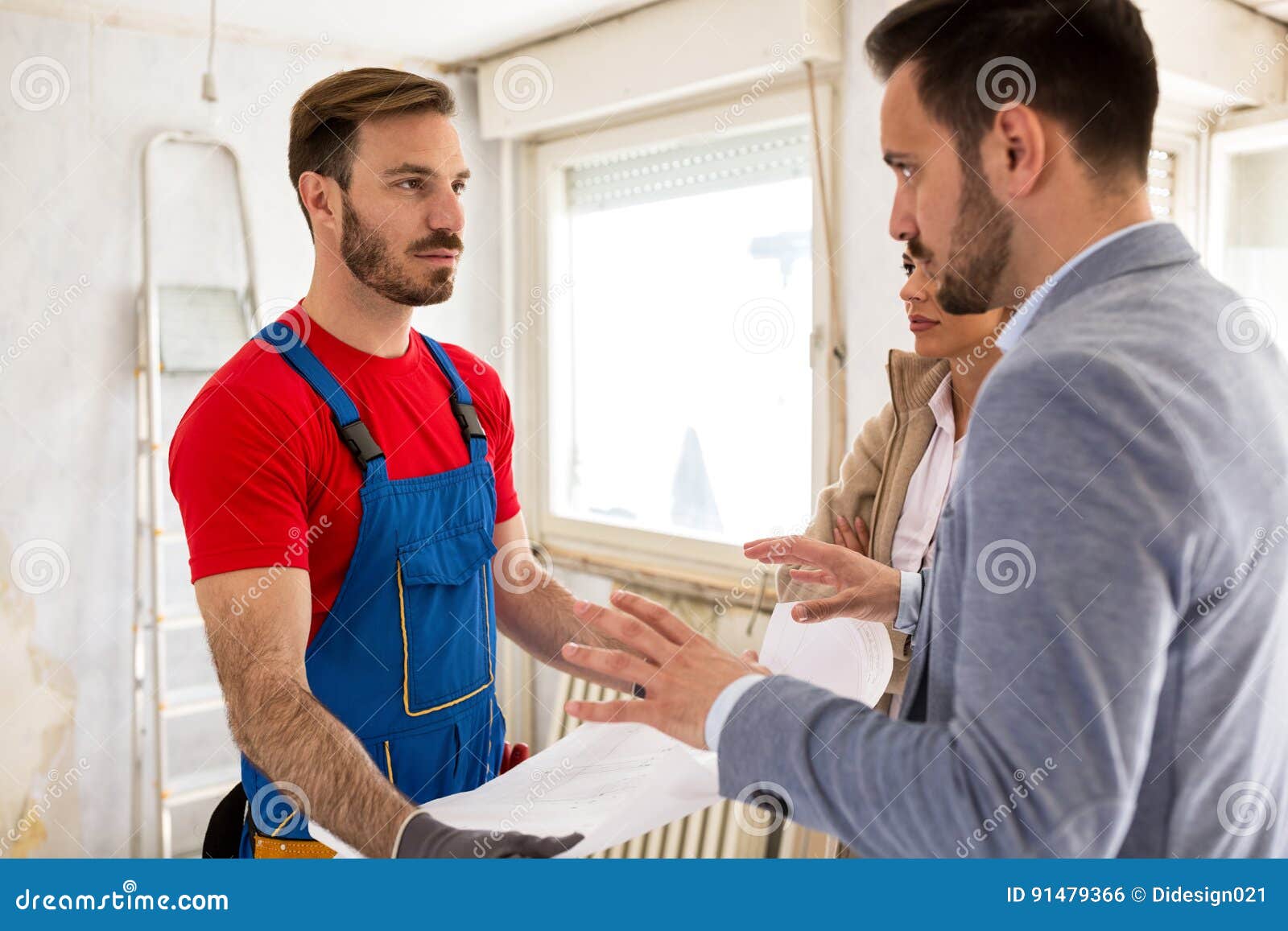 Young Couple Talking with Builder Handyman Problem about Renovations ...