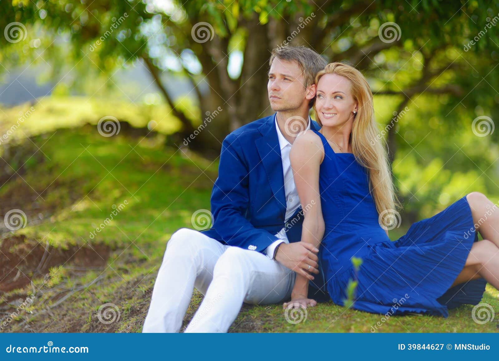 Young Couple on a Tropical Island Stock Image - Image of honeymoon ...