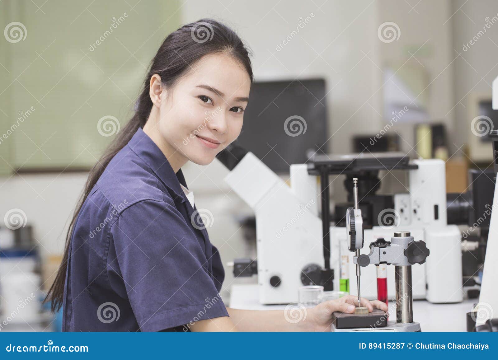 Young Engineer Using Vernier Height Gauge Stock Image - Image of person ...