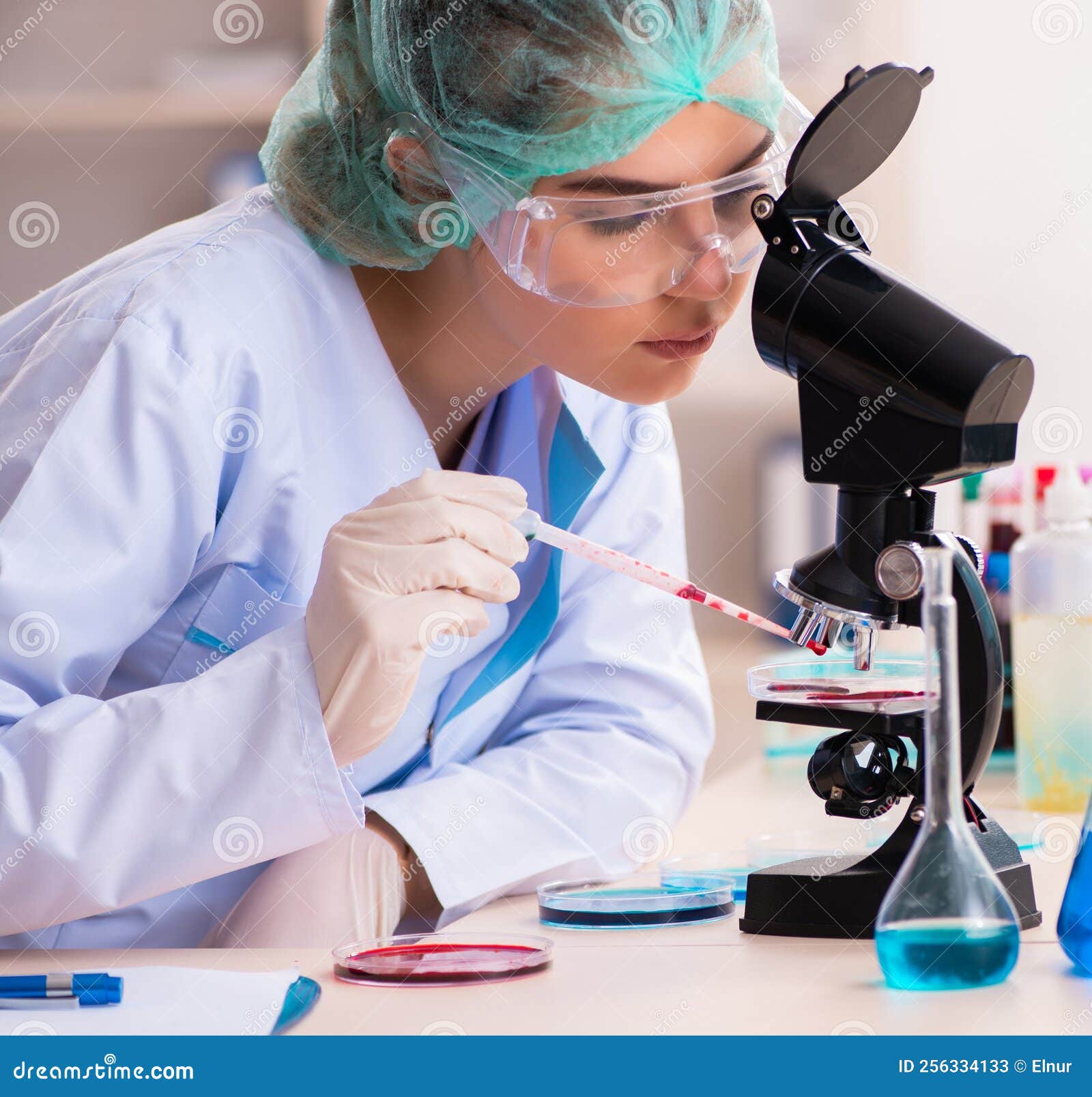 Young Female Chemist Working in the Lab Stock Image - Image of biology ...