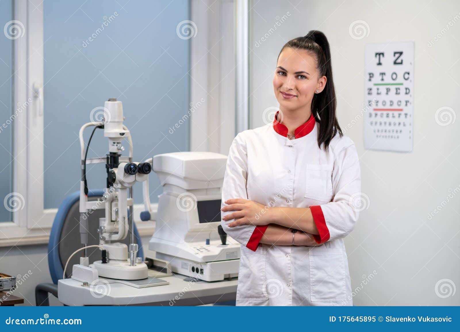 Optometrist in laboratory stock image. Image of microscope - 175645895