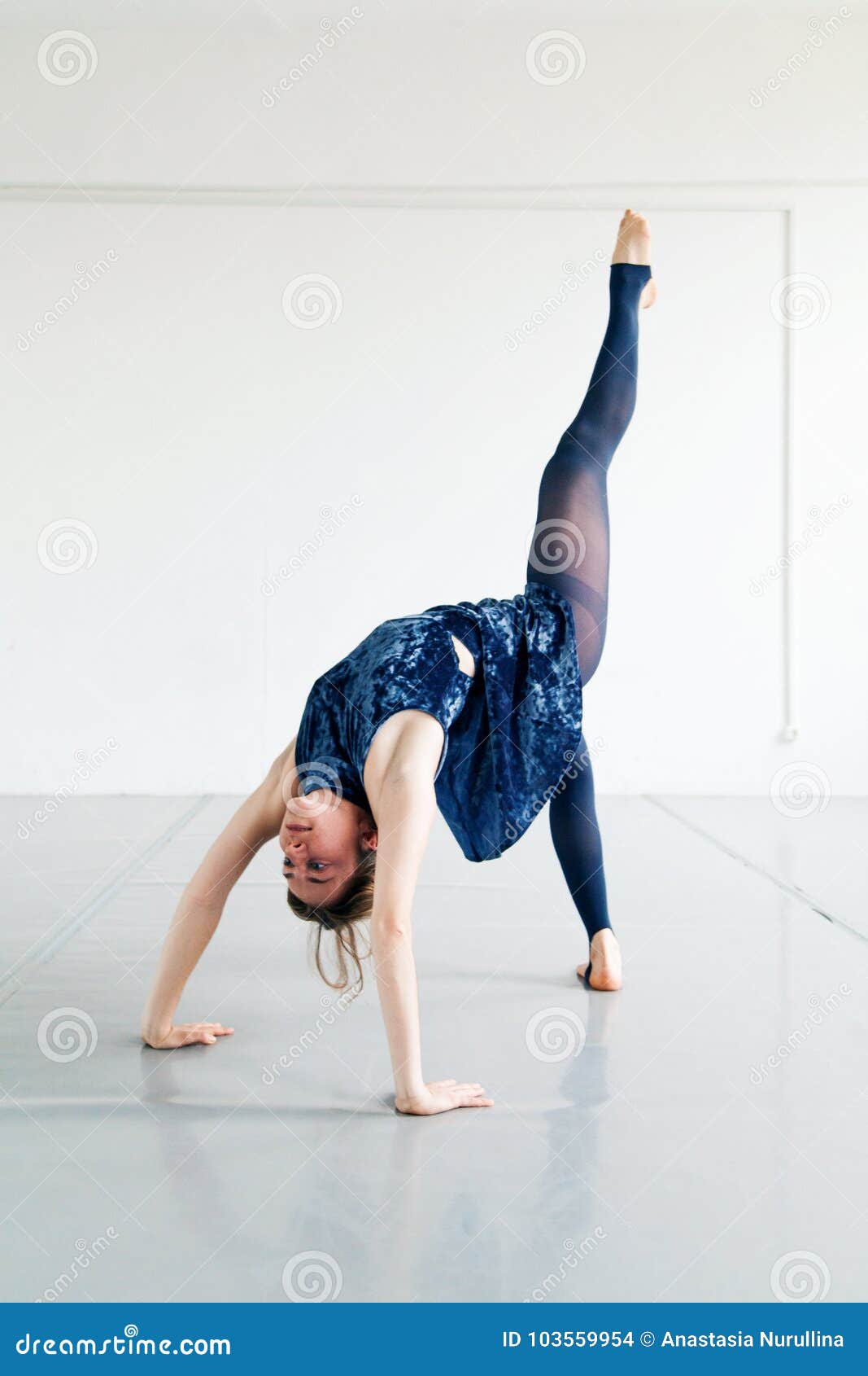 Young Female Performer Practicing Contemporary Dance Stock Photo ...