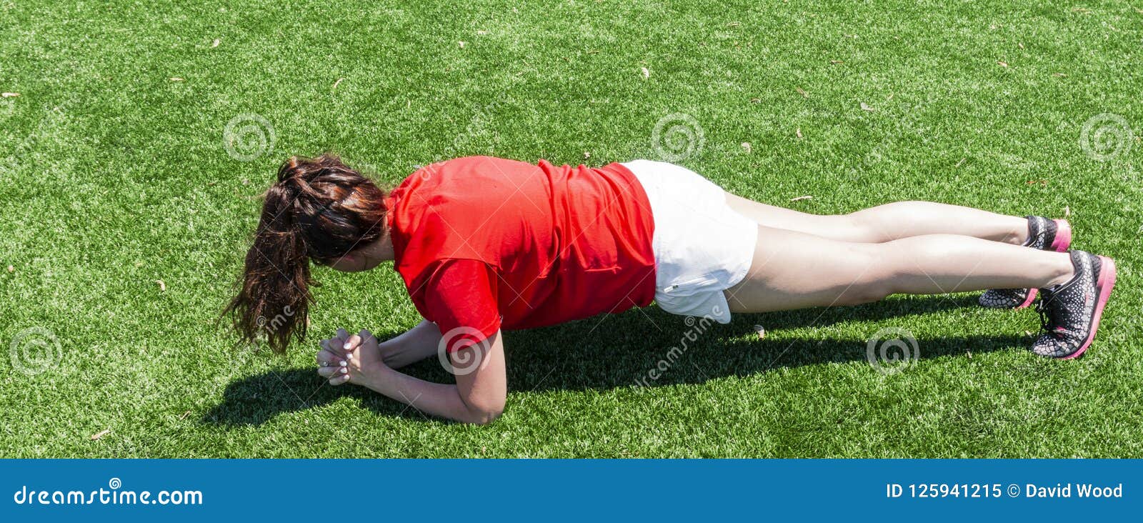 Young Female Runner Doing a Plank for Core Work Editorial Image - Image ...
