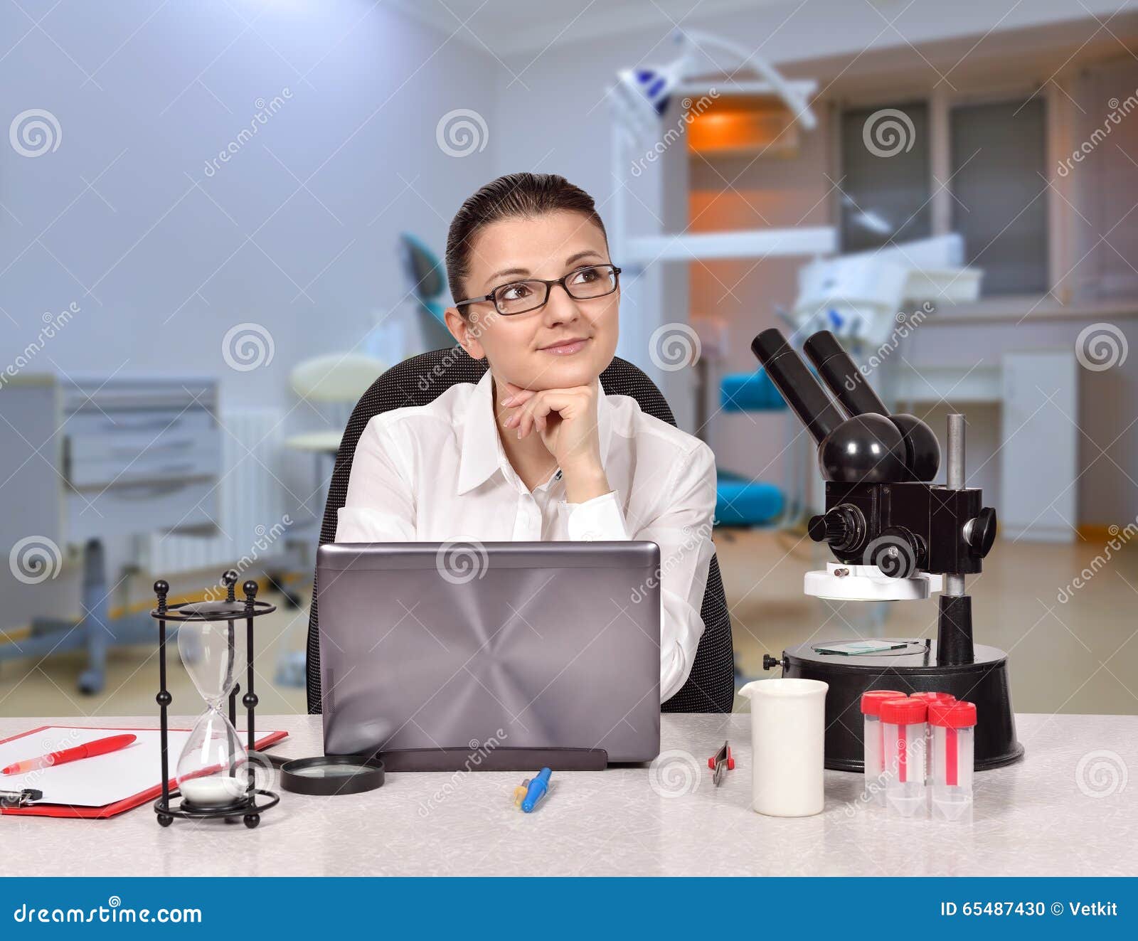 Young Female Scientist Thinking Stock Photo - Image of doctor ...