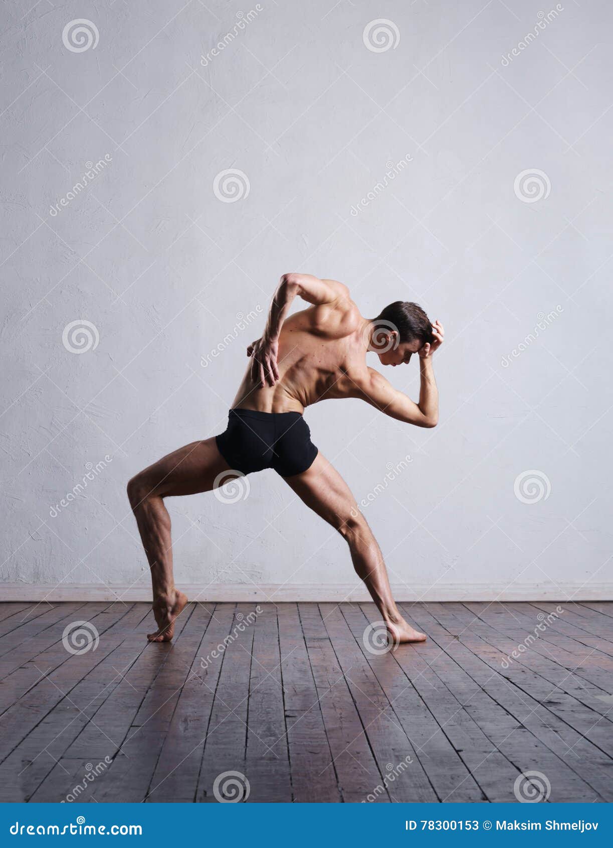 Young and Fit Modern Dancer Performing a Move Stock Image - Image of ...