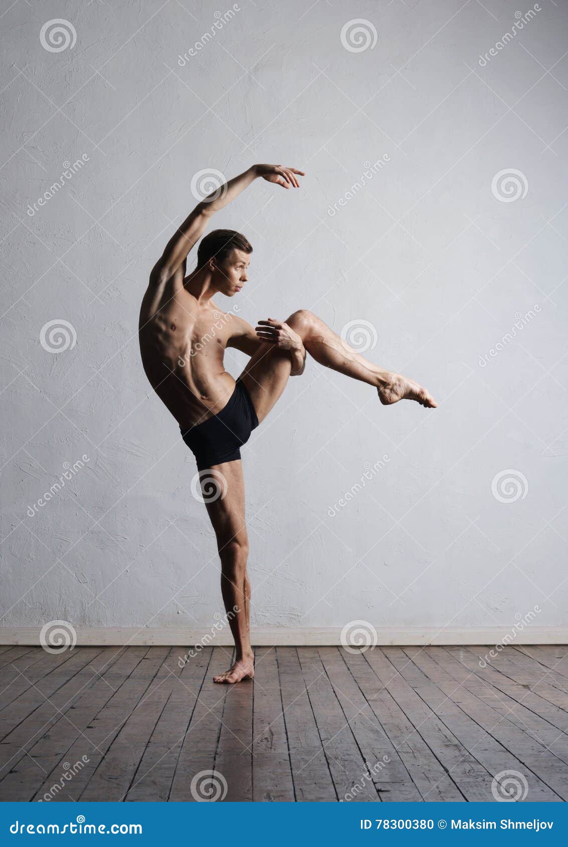 Young and Fit Modern Dancer Performing a Move Stock Photo - Image of ...